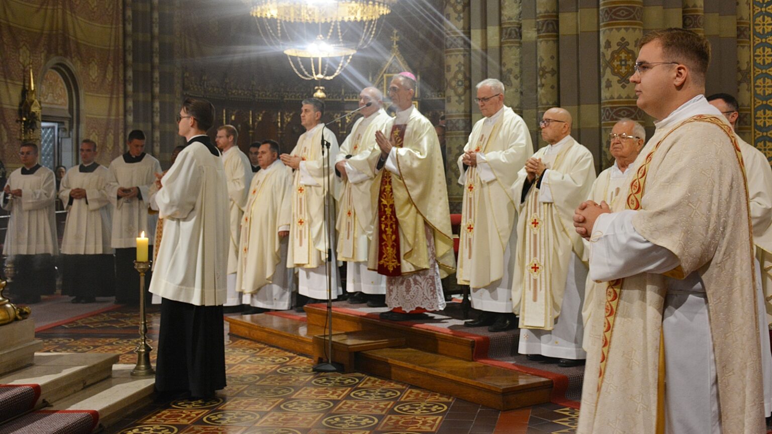 Euharistijsko slavlje 143. obljetnice posvete đakovačke katedrale